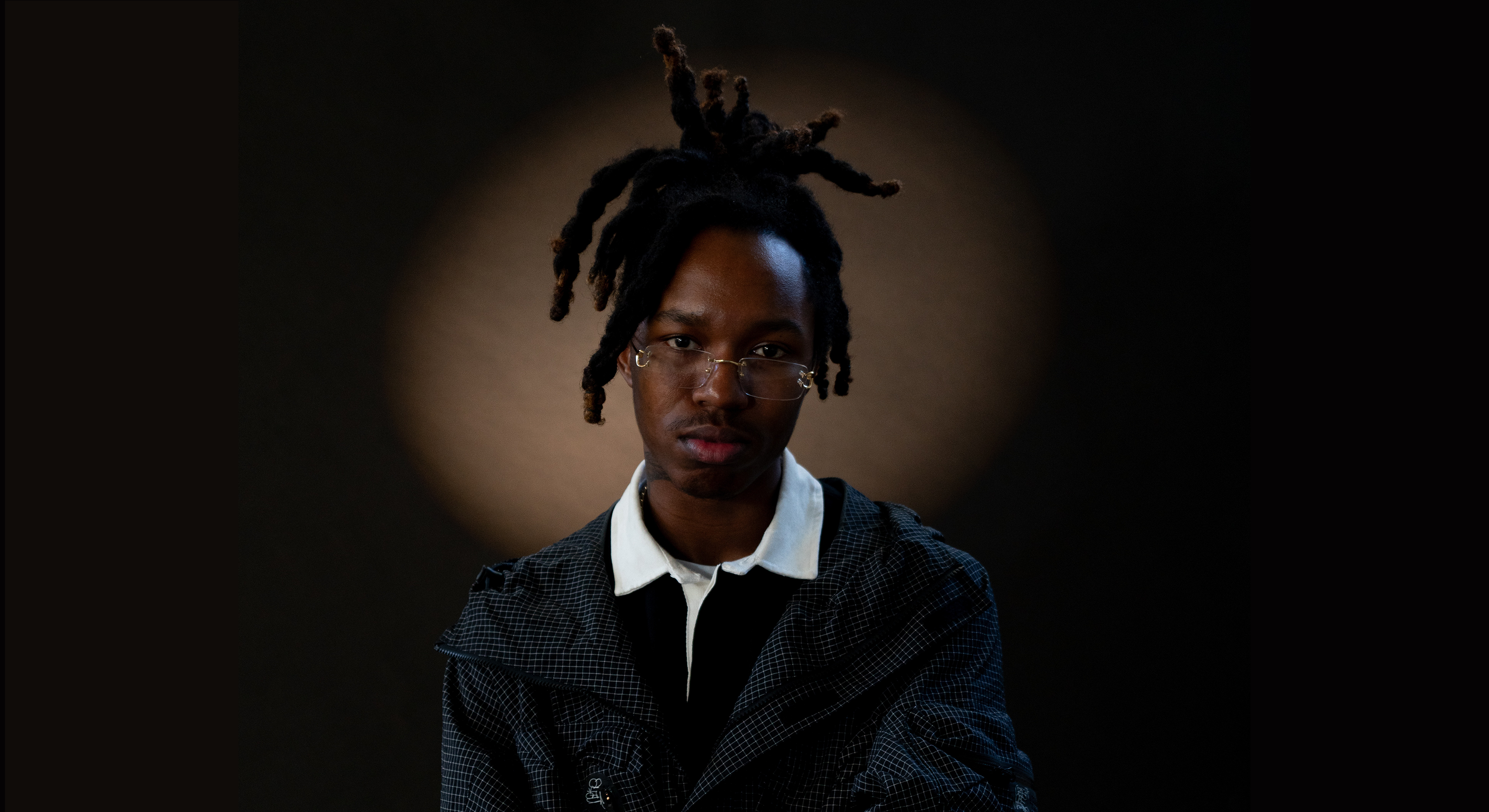 An Ever-Changing Artist: MAVI’s Ephemeral ‘Shadowbox’ - Playback